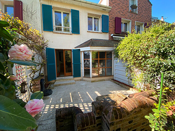 Maison 5 pièces à Saint-Germain-en-Laye, Pontel, Schnapper, Sous-préfecture, à louer
