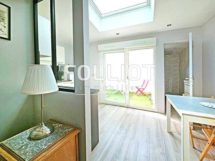 Appartement à vendre - Saint-Aubin-sur-Mer - 2 pièces - 1 chambre