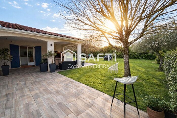 Maison 5 pièces à vendre à Saint-Sulpice-la-Pointe