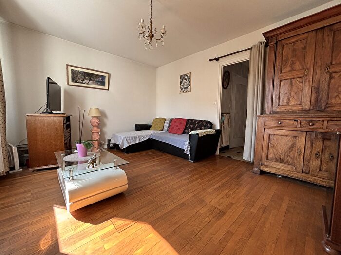 Appartement 2 pièces à Cran-Gevrier, Centre-ville, Le Vernay, Les Iles, à vendre