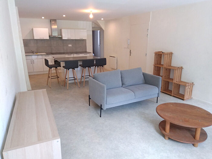 Appartement à louer - Le Pont-de-Beauvoisin - 2 pièces - 1 chambre