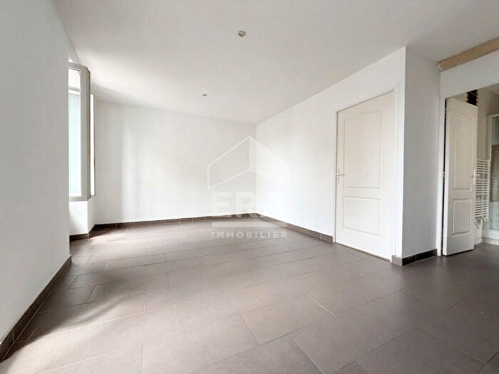 Appartement 2 pièces à Brie-Comte-Robert, Leclerc, Verdun, à vendre