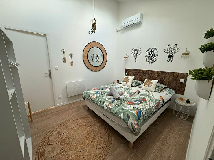 Appartement à louer - La Ciotat, Sainte-Marguerite - 2 pièces - 1 chambre