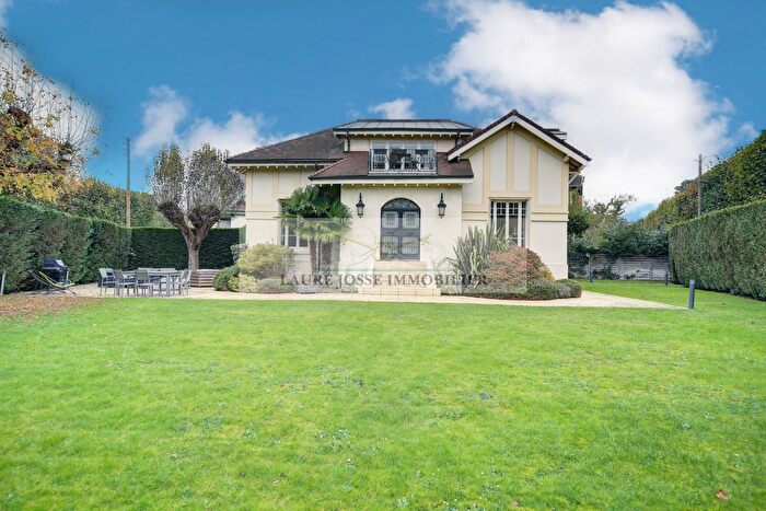 Maison à vendre - Le Vésinet, Charmettes, Merlettes - 8 pièces - 6 chambres