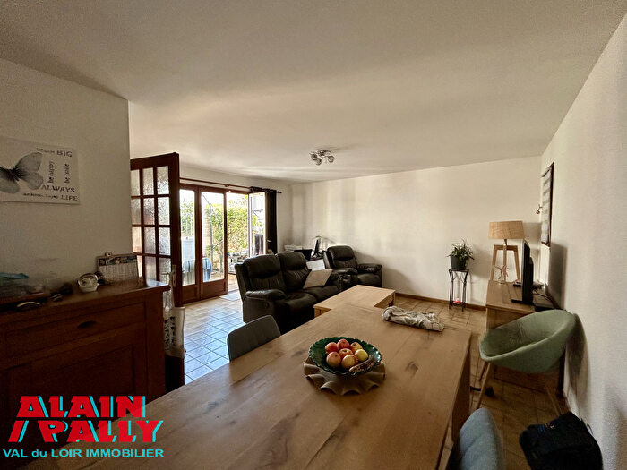 Maison à louer - Cloyes-sur-le-Loir - 4 pièces - 3 chambres