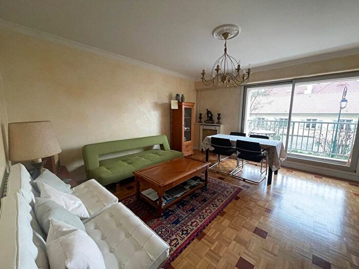 Appartement à louer - Centre Ville, Rueil-Malmaison - 3 pièces - 2 chambres