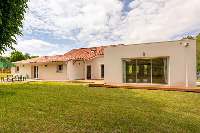Parentis-en-Born : Maison 7 pièces à vendre