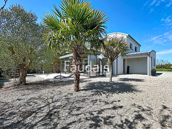 Maison à vendre - Gouville-sur-Mer - 6 pièces - 3 chambres