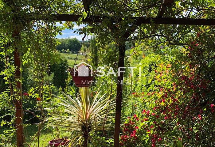 Maison à vendre - Malicorne-sur-Sarthe - 5 pièces - 4 chambres