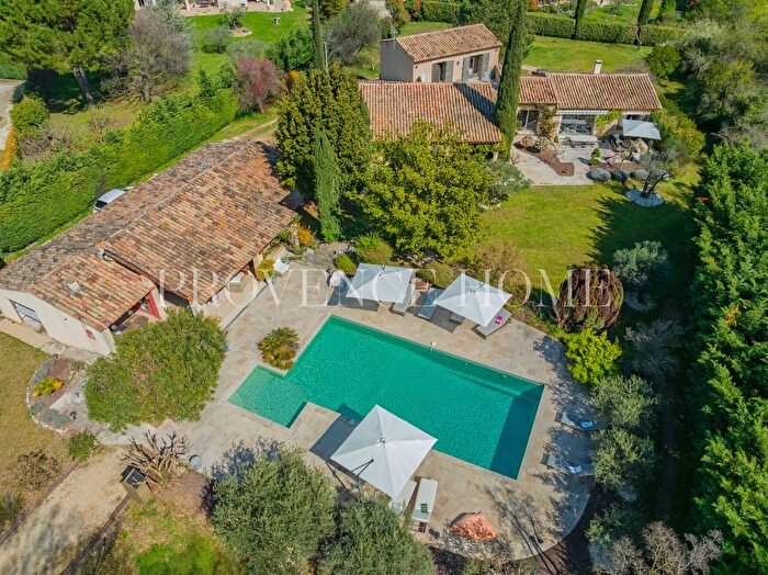 Maison à vendre - Maubec - 8 pièces - 5 chambres