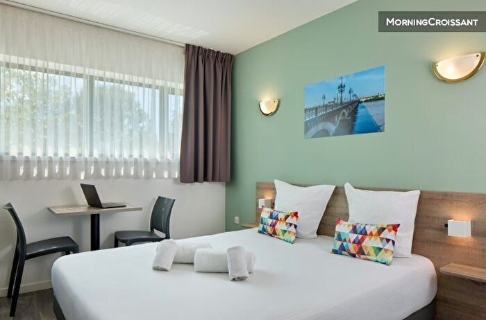 Appartement à louer - Mérignac, Beaudésert - 1 pièce