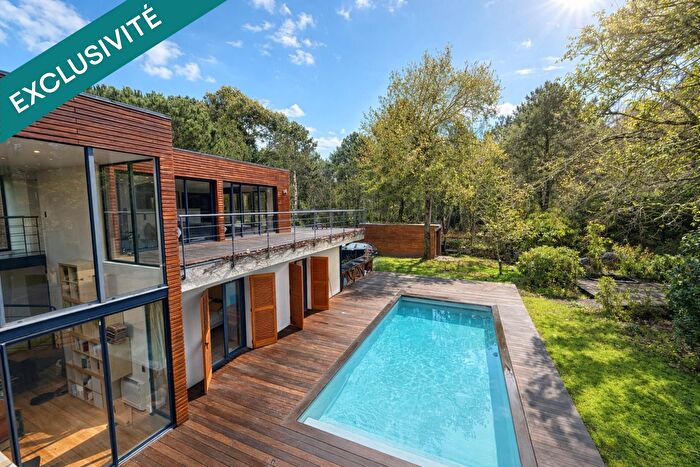 Maison à vendre - Mérignac, Centre-ville - 6 pièces - 4 chambres