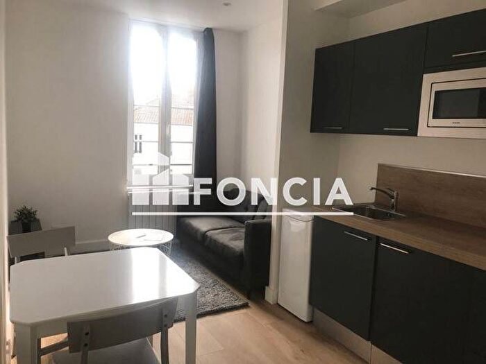 Appartement à louer - Beaulieu, Périgueux - 2 pièces - 1 chambre