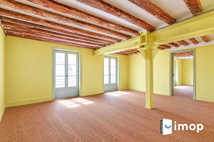 Appartement 2 pièces à vendre à Paris 3ème, Archives