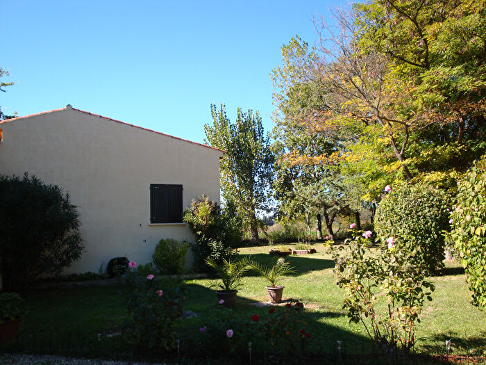 Maison à vendre - Saint-Quentin-la-Poterie - 7 pièces - 5 chambres