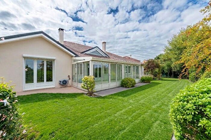 Bussy-Saint-Georges, Clos, Tillet, Génitoy, Golf - Maison 6 pièces à vendre