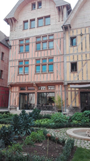 Appartement à louer - Troyes, Cathédrale - 2 pièces - 1 chambre