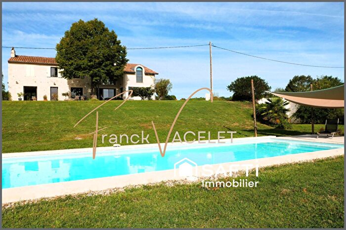 Sigalens - Maison 8 pièces à vendre