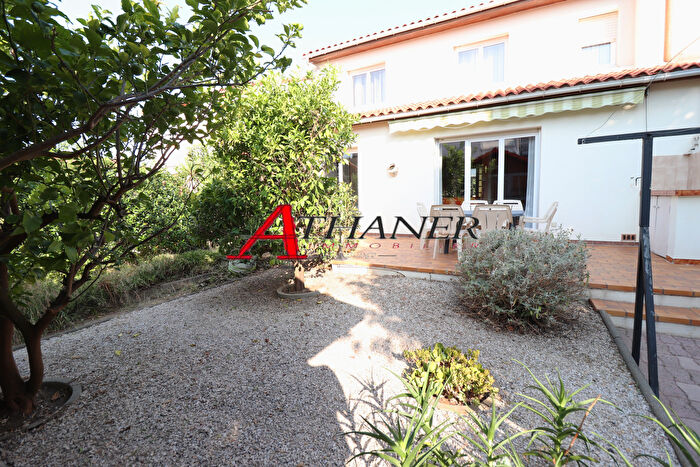 Maison à vendre - Argelès-sur-Mer, Centre-ville - 5 pièces - 4 chambres