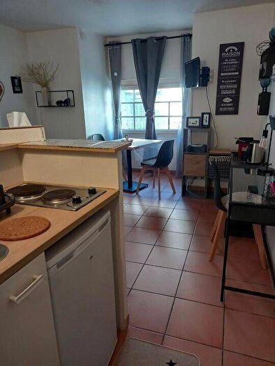 Appartement à louer - Fontcouverte, Avignon - 1 pièce