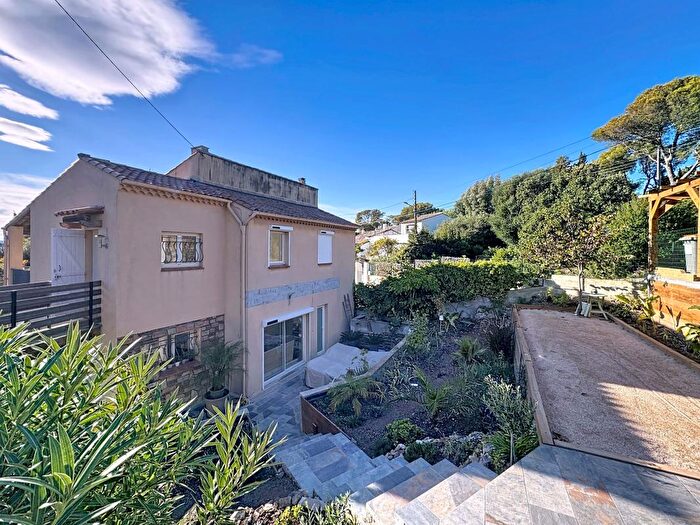 Maison à vendre - Saint-Raphaël, Plateau Notre-Dame - 4 pièces - 2 chambres