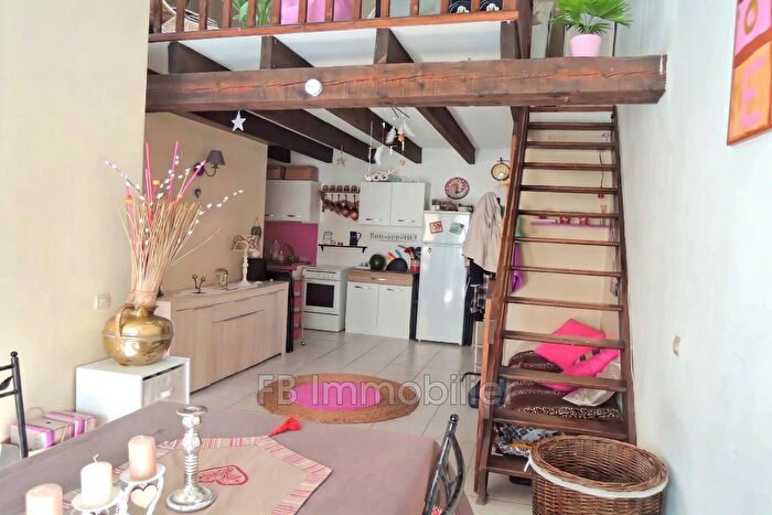 Appartement 3 pièces à louer - Nord et Ouest, Eyguières