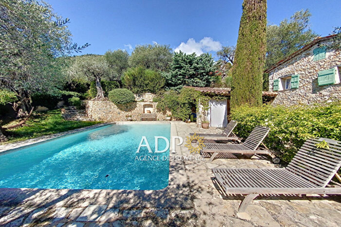 Maison à vendre - Grasse, Magagnosc, Saint-Mathieu - 8 pièces - 5 chambres