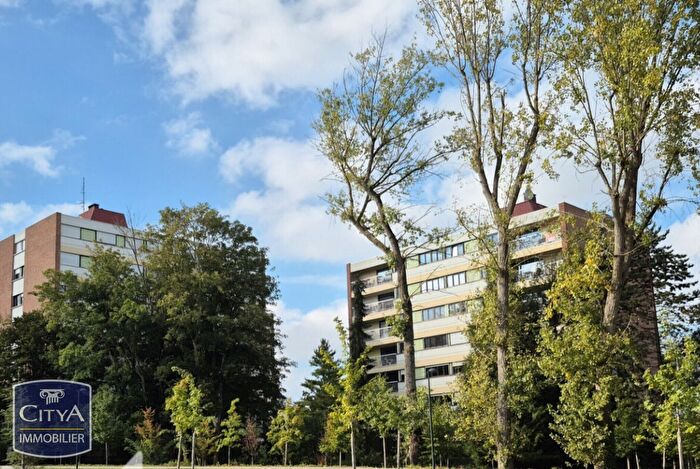Lens, Nord Ouest : Appartement 1 pièce à vendre