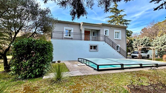 Maison à vendre - Vaison-la-Romaine - 6 pièces - 5 chambres