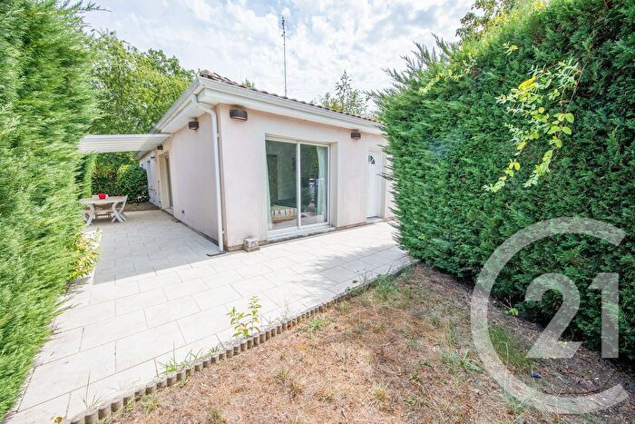 Maison 4 pièces à vendre à Saint-Médard-en-Jalles, Corbiac, Gajac, Magudas
