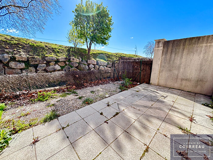 Maison à louer - Nébian - 4 pièces - 3 chambres