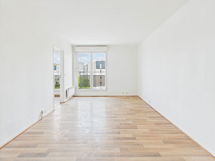 Appartement à vendre - Corbeil-Essonnes, Centre-ville - 3 pièces - 2 chambres