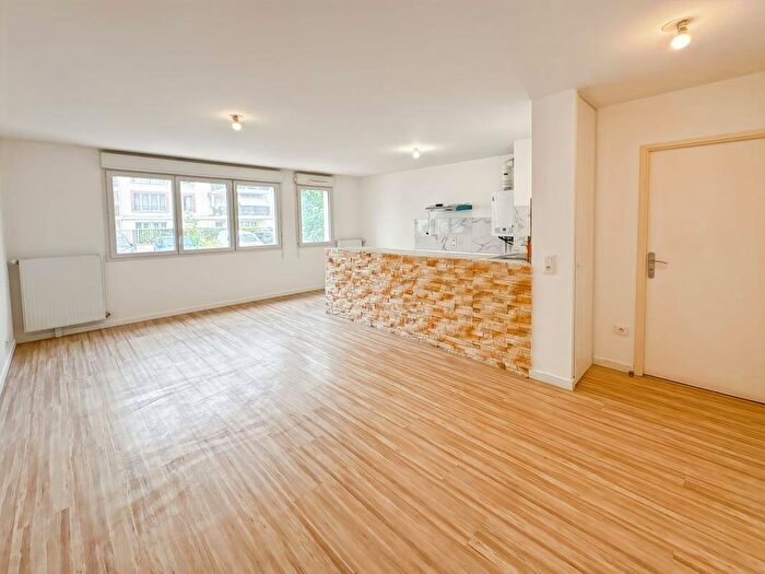Appartement à louer - Pressoir-Prompt-Bas Coudray, Corbeil-Essonnes - 2 pièces - 1 chambre