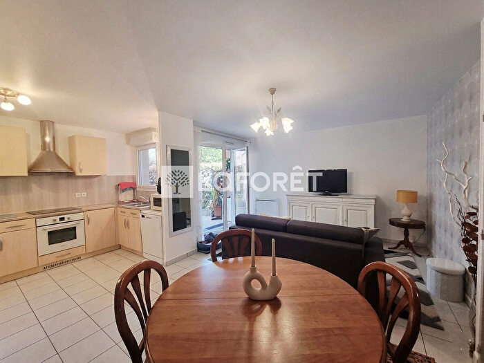 Appartement à vendre - Saint-Ouen-lAumône, Centre-ville, Prairie - 3 pièces - 2 chambres