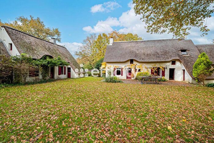 Maison à vendre - Saint-Lyphard - 8 pièces - 4 chambres