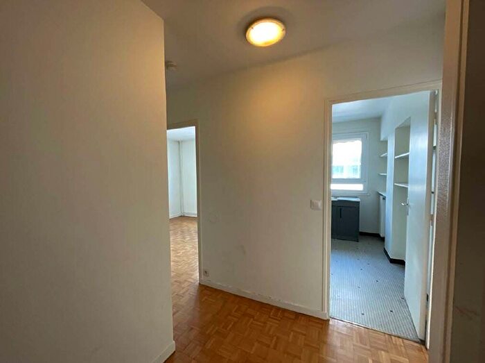 Appartement à louer - Juillet Zola, Alfortville - 2 pièces - 1 chambre