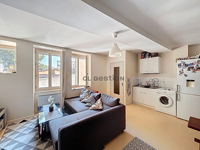 Appartement à louer - Saint-Jean-le-Vieux - 1 pièce