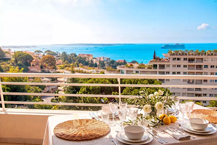 Cannes, Croix des Gardes - Appartement 3 pièces à vendre