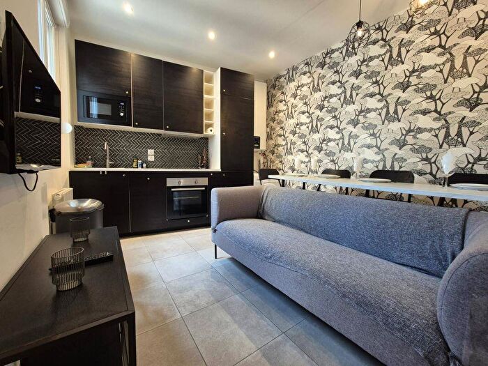 Appartement à louer - Barbâtre-Saint Remy-Verrerie, Reims - 3 pièces - 2 chambres