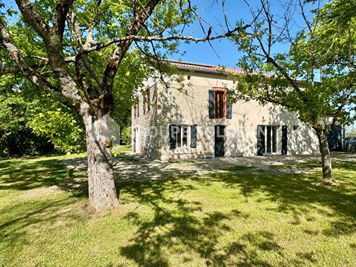 Maison 6 pièces à vendre à Le Faget