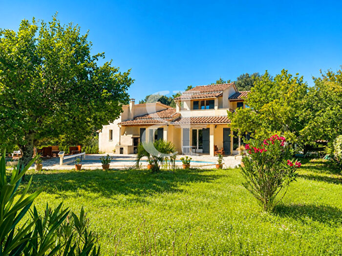 Vaison-la-Romaine : Maison 4 pièces à vendre