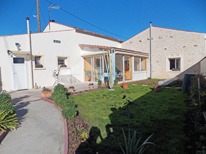Maison 6 pièces à Marsais, à vendre