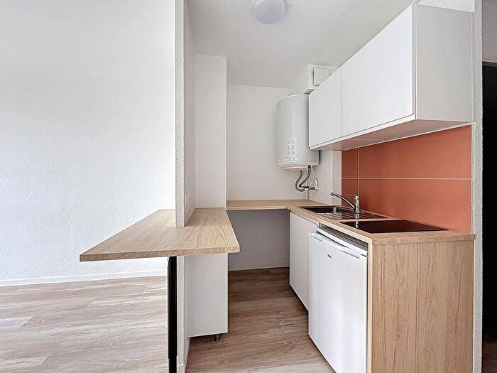 Appartement à louer - Saint Fiacre-Trois Maisons, Nancy - 1 pièce