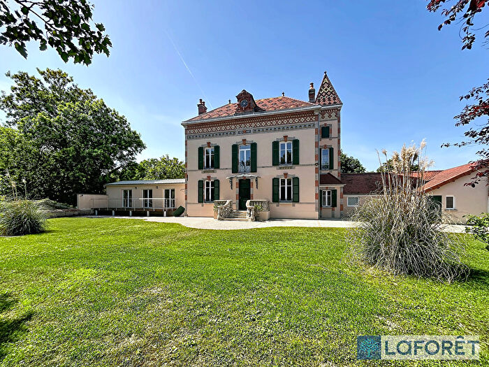 Bourbonne-les-Bains - Maison 8 pièces à vendre