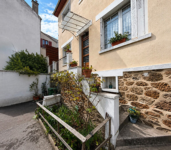 Fontenay-sous-Bois, Centre-ville - Maison 3 pièces à vendre