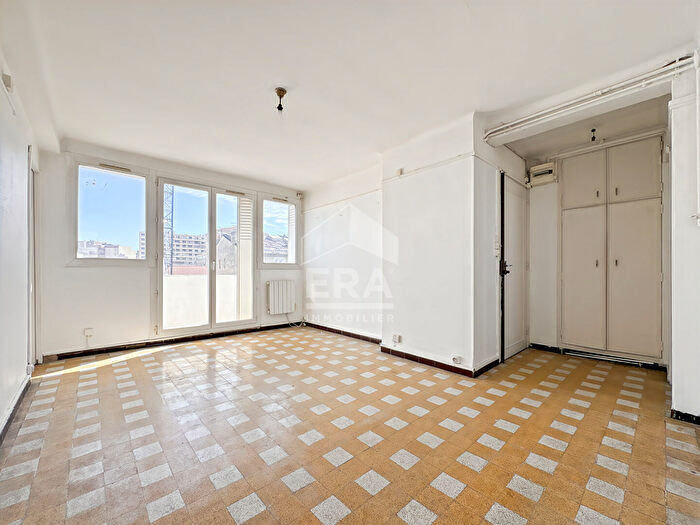Appartement à vendre - Marseille e , Saint-Mauron - 3 pièces - 2 chambres