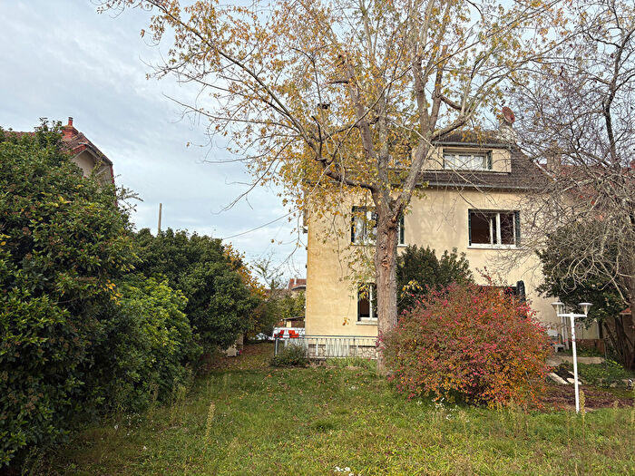 Maison à vendre - Champagne-sur-Seine - 8 pièces - 7 chambres
