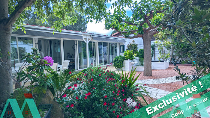 Maison à vendre - Le Castellet - 3 pièces - 2 chambres