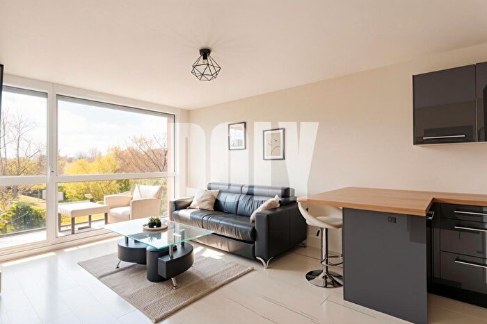 Appartement à vendre - Paris e , Grandes Carrières, Clichy - 1 pièce