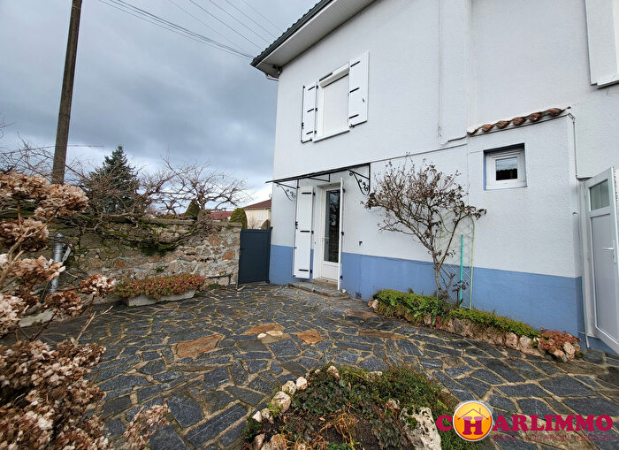 Maison à vendre - Saint-Junien - 6 pièces - 4 chambres